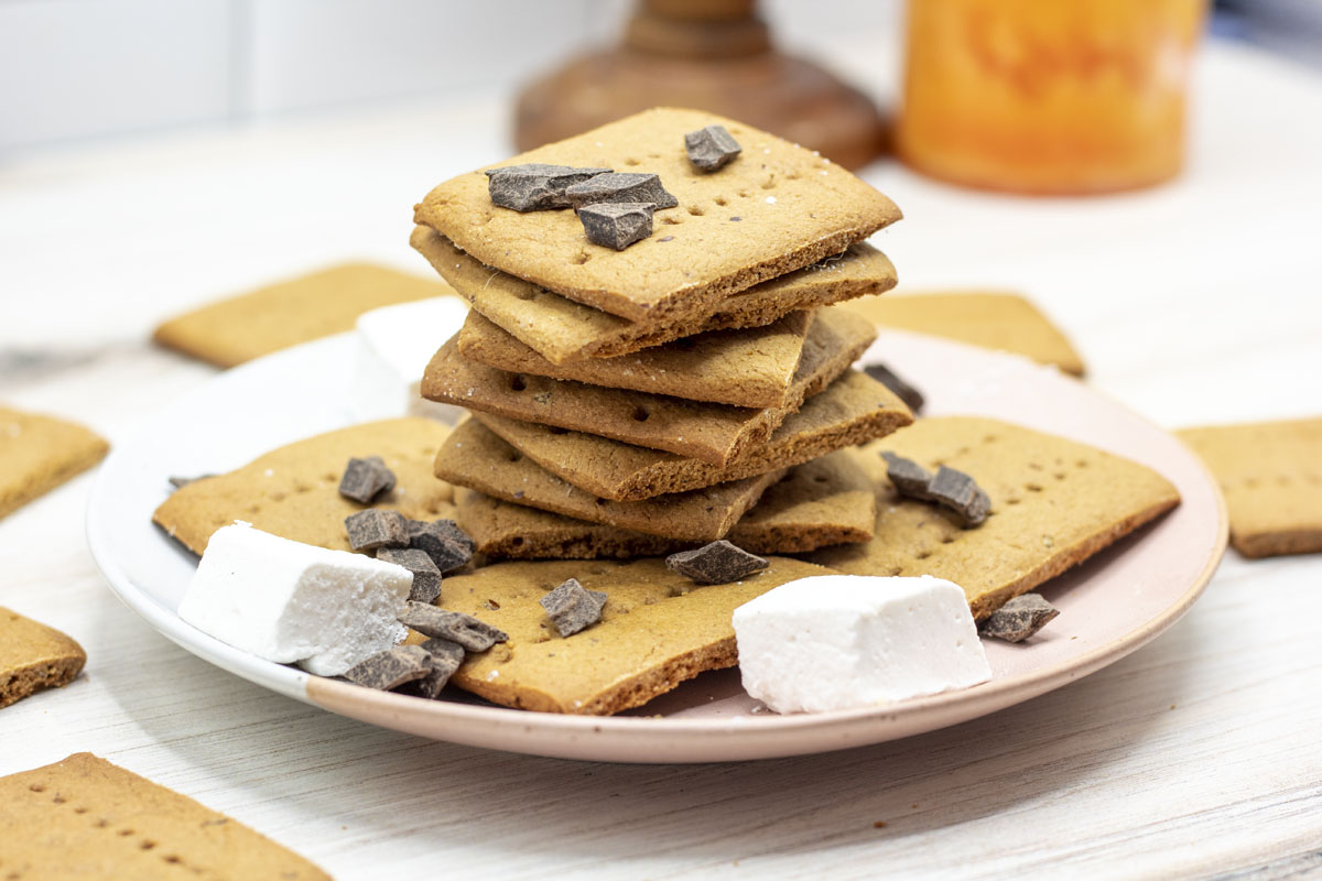 oat flour graham crackers; | Best With Chocolate